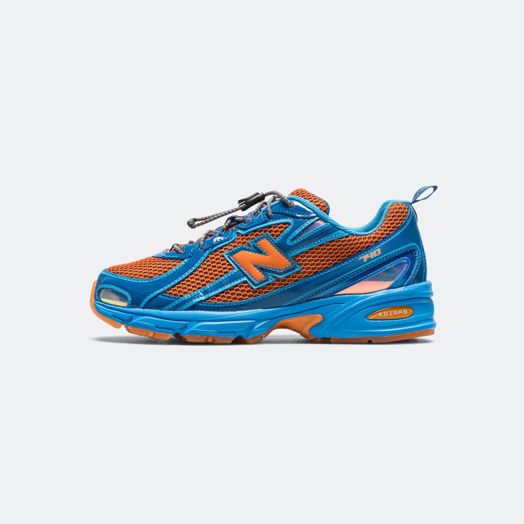 Nike Men's & Women's Sneakers & Apparel | UP THERE