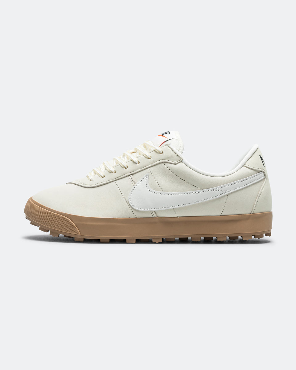 Nike - Astrograbber QS - Coconut Milk/Sail-Gum Light Brown | UP THERE