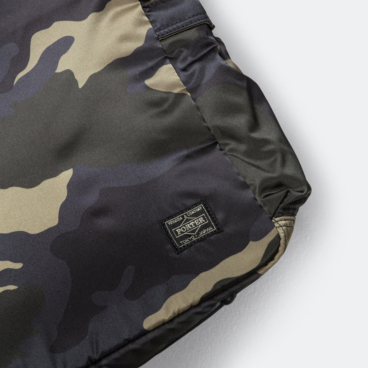 COUNTER SHADE 2WAY Tote Bag - Woodland Khaki | UP THERE