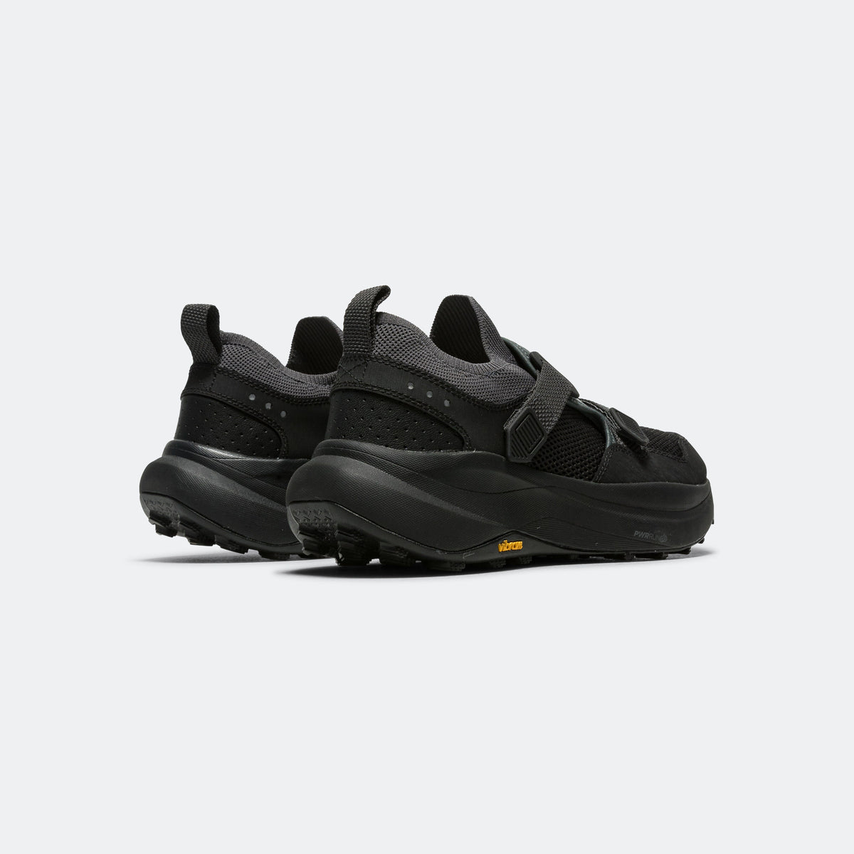 Grid x Ultra SILO - Black/Shadow | UP THERE